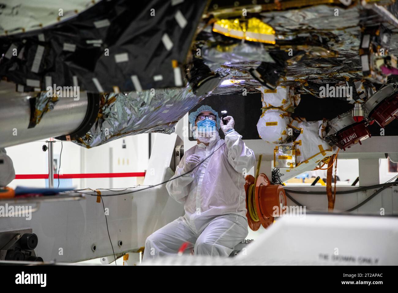 NASA integrates the Psyche spacecraft with twin solar arrays at ...