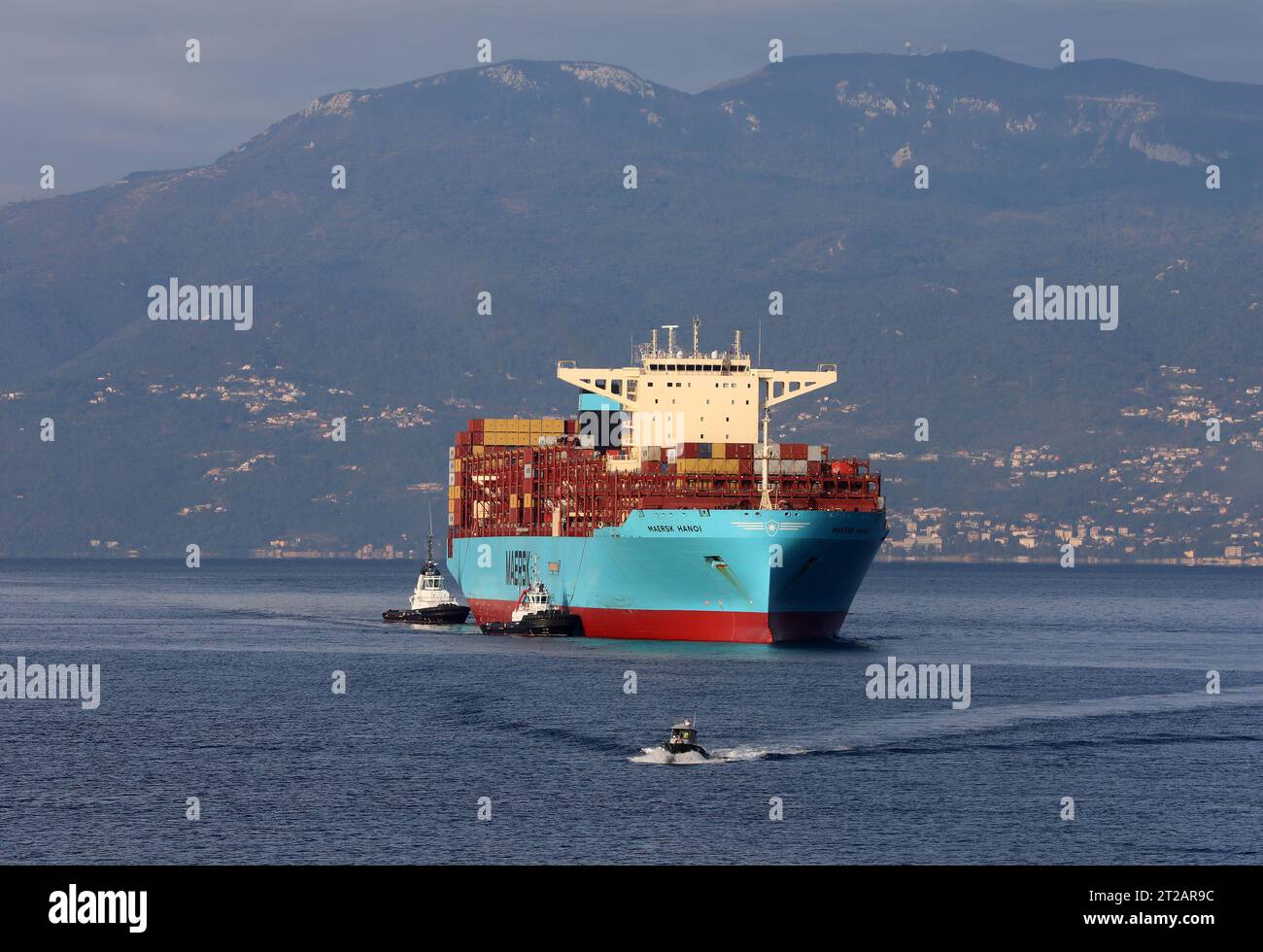 Vessel Maersk Hanoi arriving to the container terminal of the port of ...