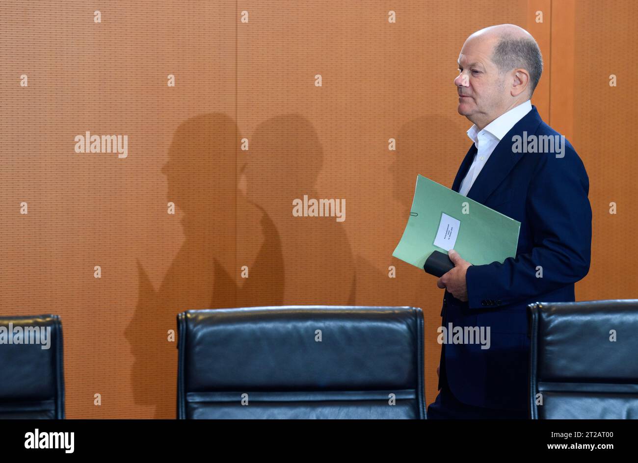 Berlin, Germany. 18th Oct, 2023. Chancellor Olaf Scholz (SPD) arrives ...