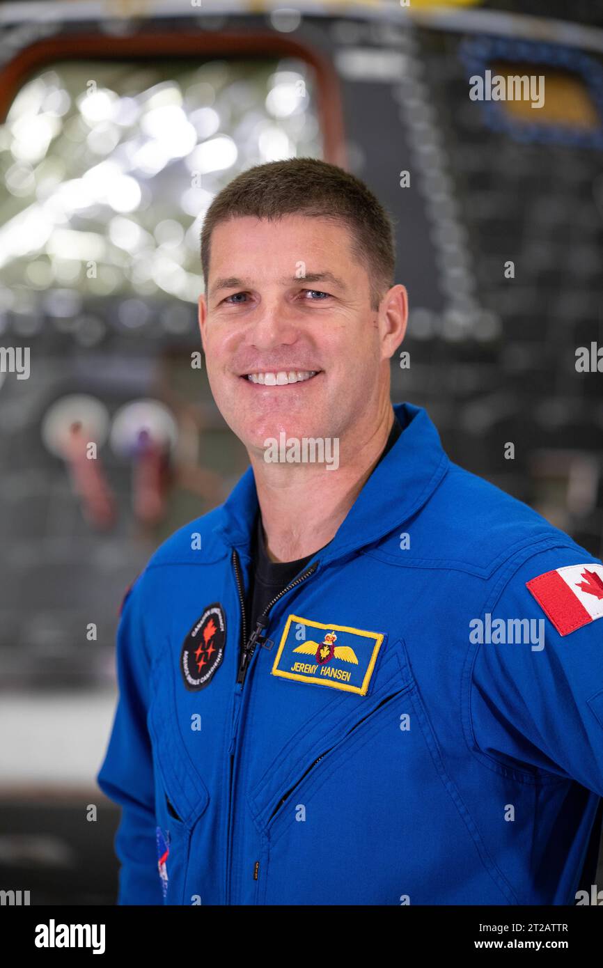 Artemis II mission specialist Jeremy Hansen poses inside the Neil ...