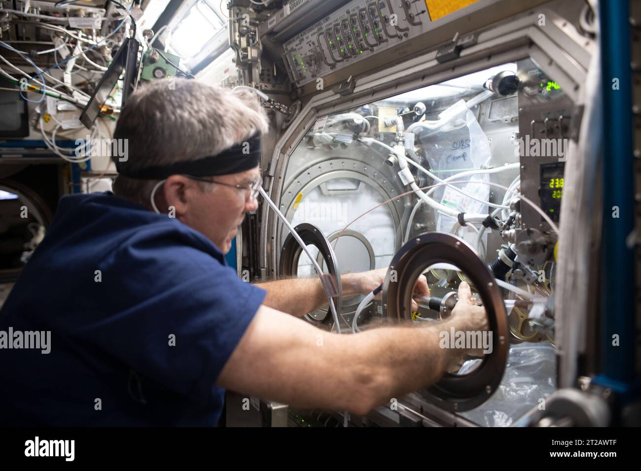 . iss069e056172 (Aug. 11, 2023) --- NASA astronaut and Expedition 69 Flight Engineer Stephen ...
