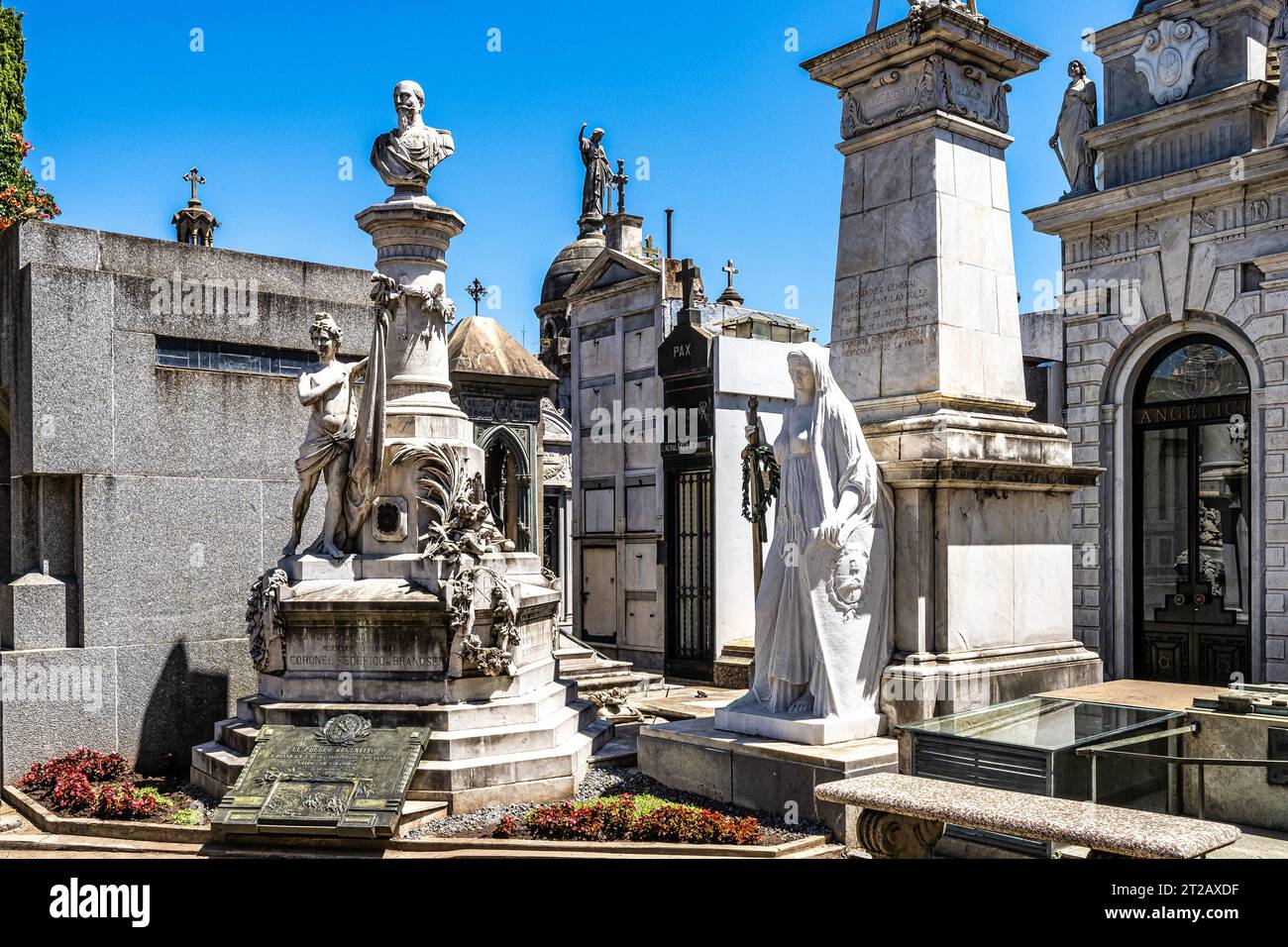 La Recoleta Cemetery, Cementerio de la Recoleta, a cemetery located in ...