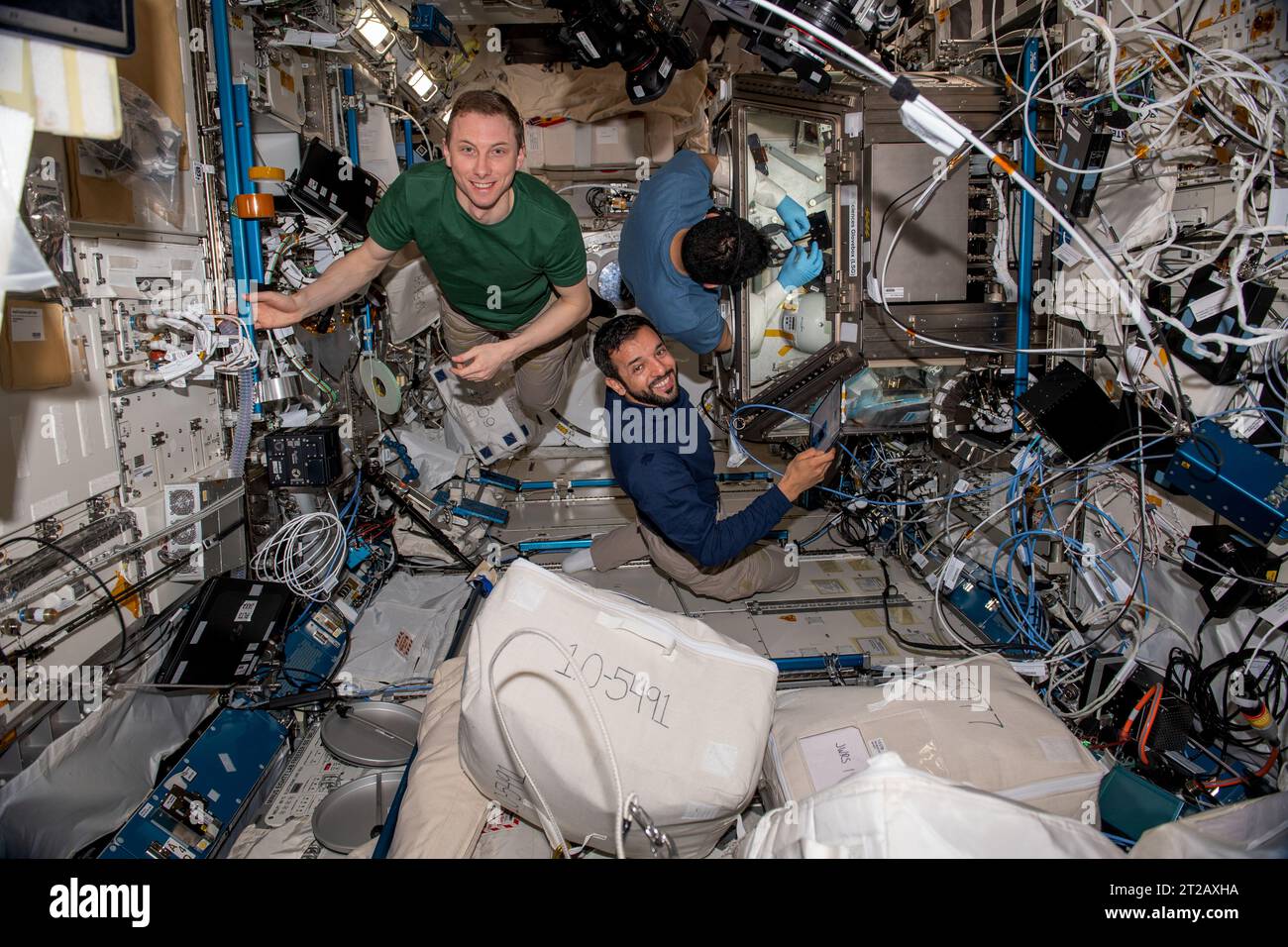 . iss069e061564 (Aug. 17, 2023) --- Three Expedition 69 flight ...