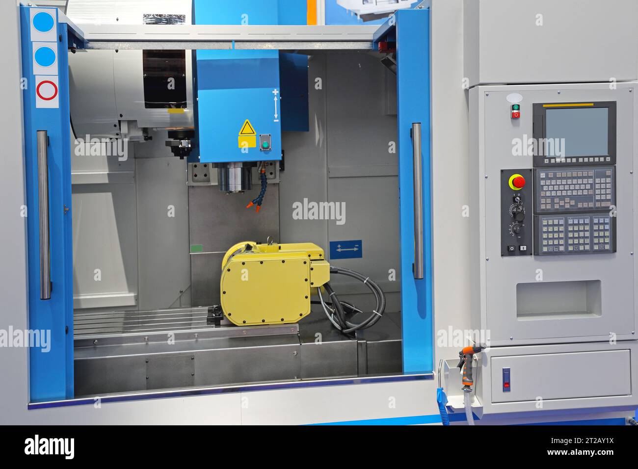 Numerical control machine tool hi-res stock photography and images - Alamy