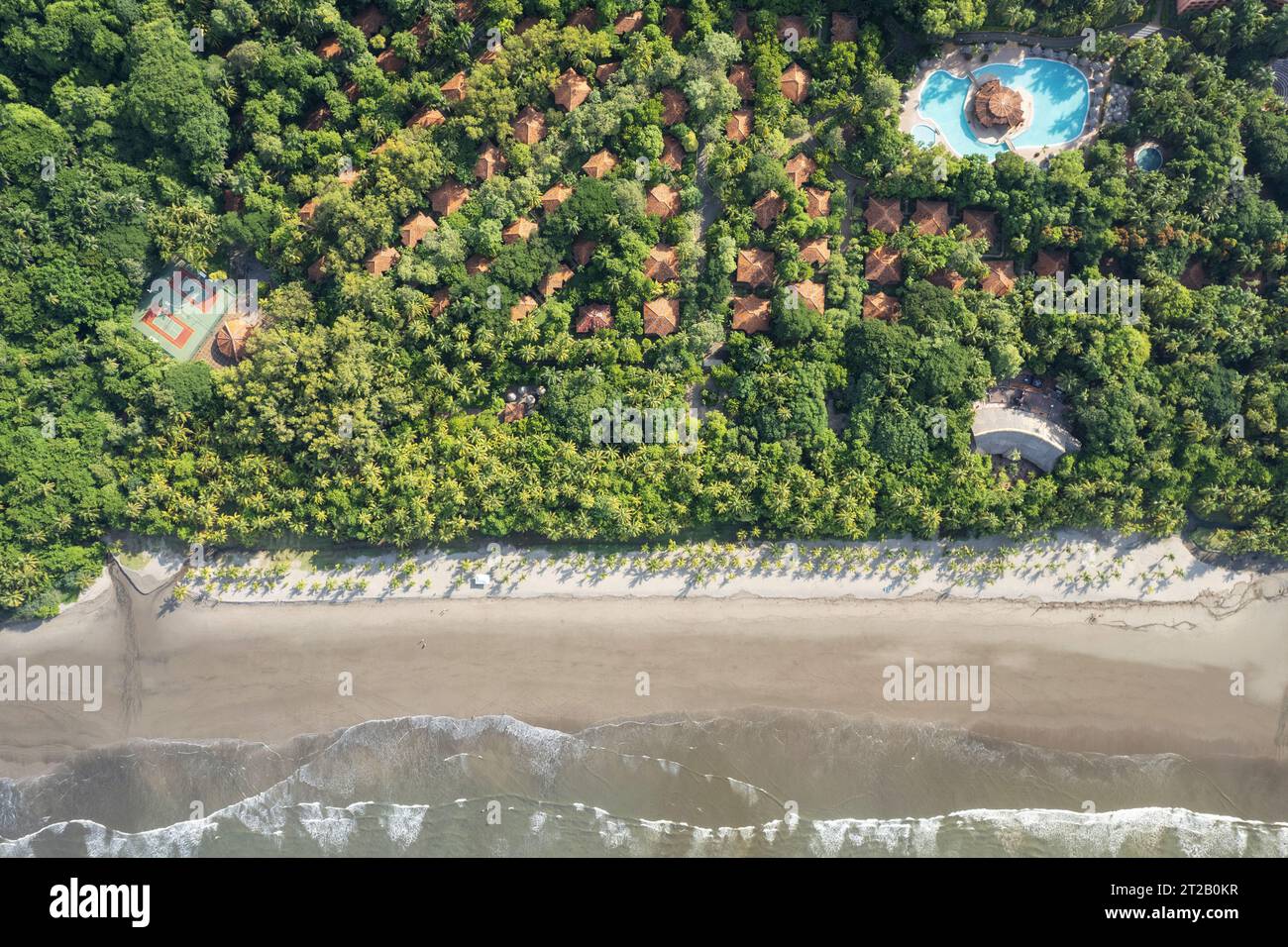 Paradise beach resort hi-res stock photography and images - Alamy