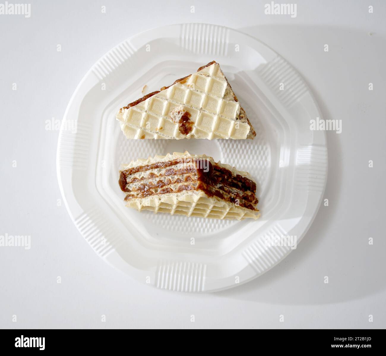 triangle wafer chocolate cream biscuits crispy small, wafer cookies ...