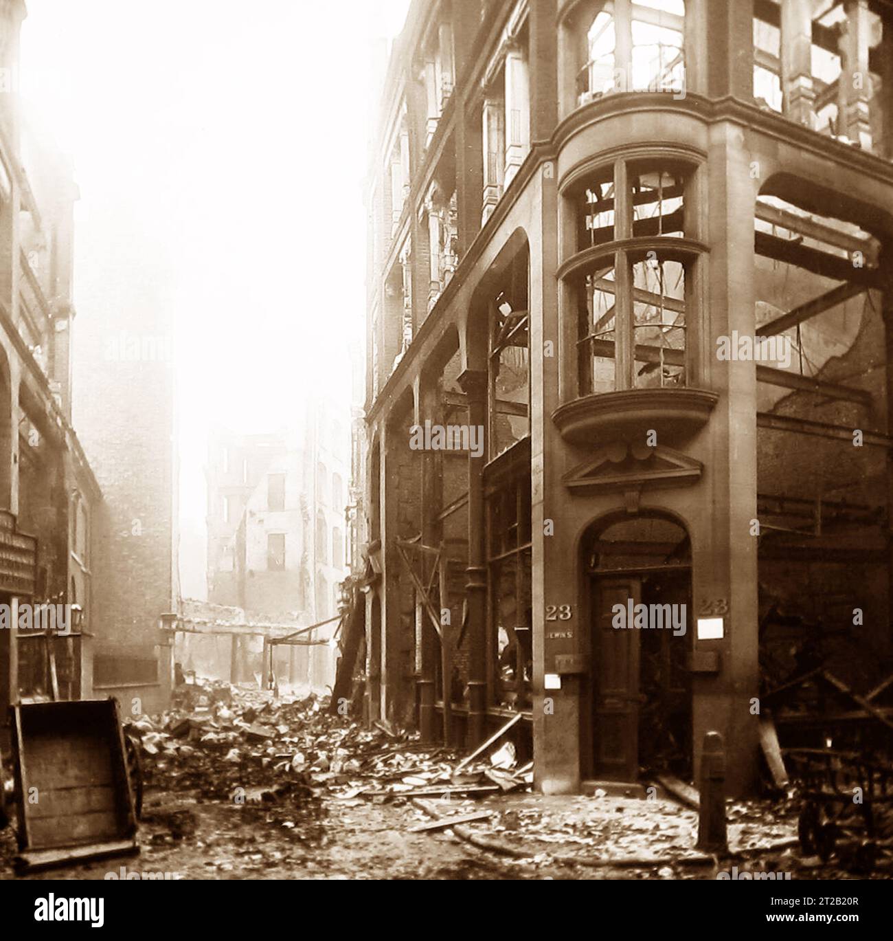 Well Street, The Great City Fire, London, 19th November 1897 Stock ...