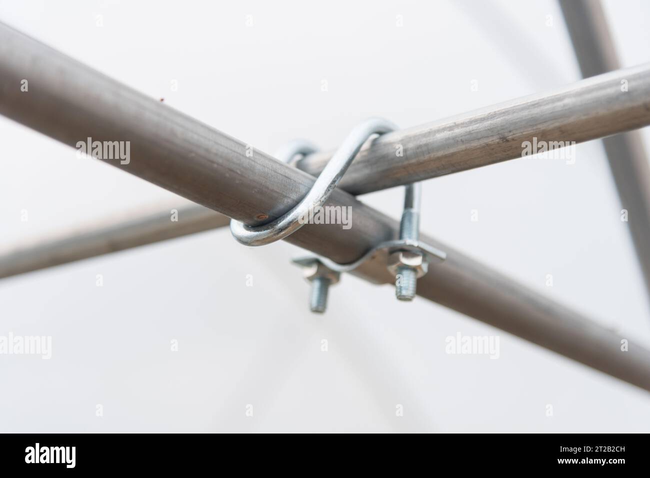 U-bolt Steel cross clamp Stock Photo - Alamy
