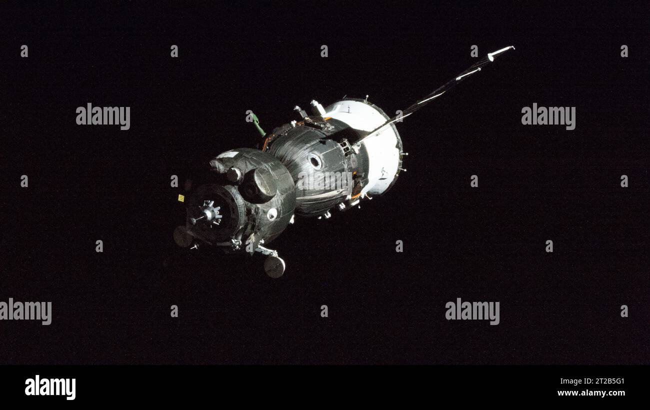 Rassvet module hi-res stock photography and images - Alamy