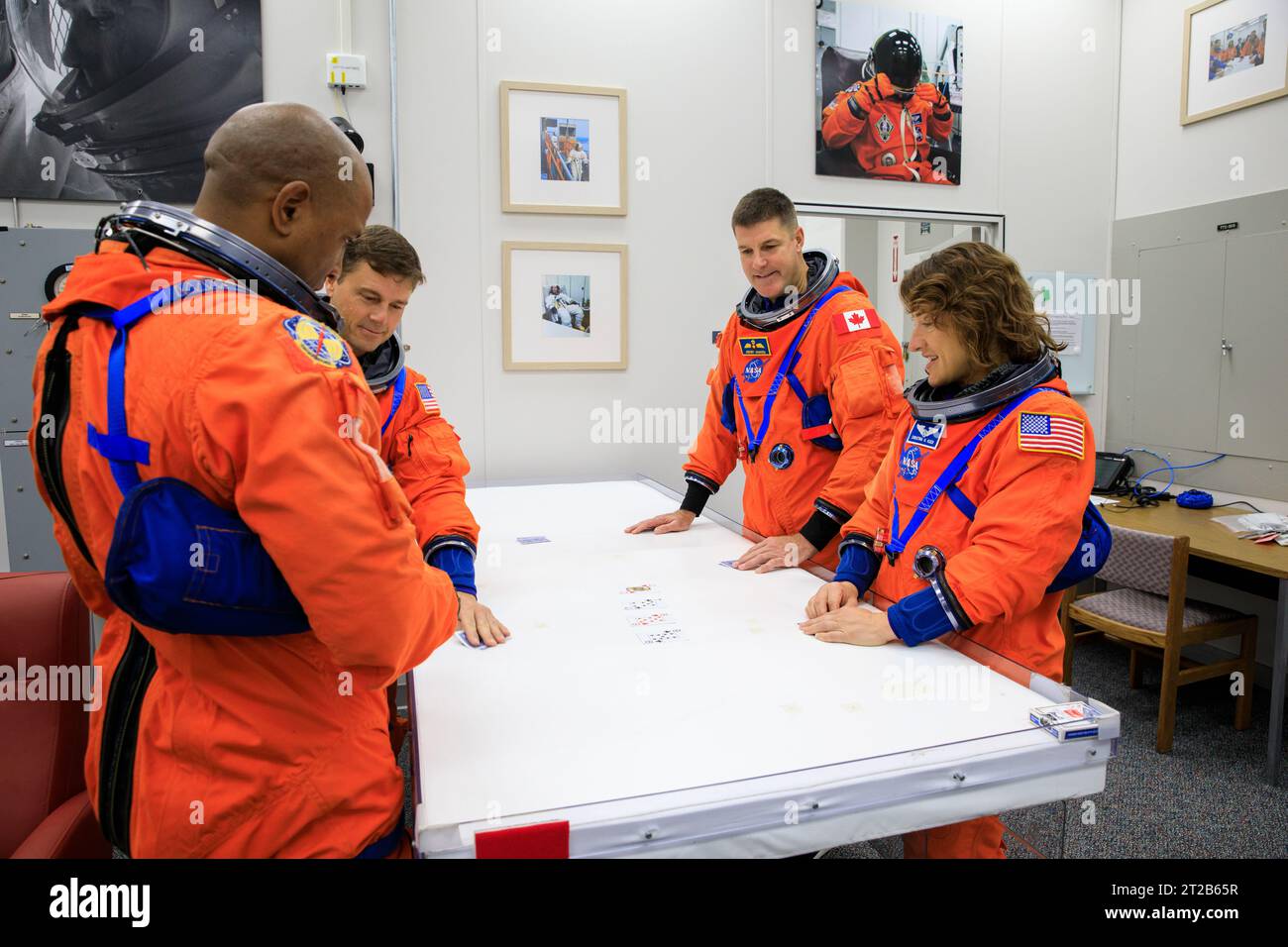 NASA astronauts Victor Glover, Reid Wiseman, Christina Koch, and CSA ...