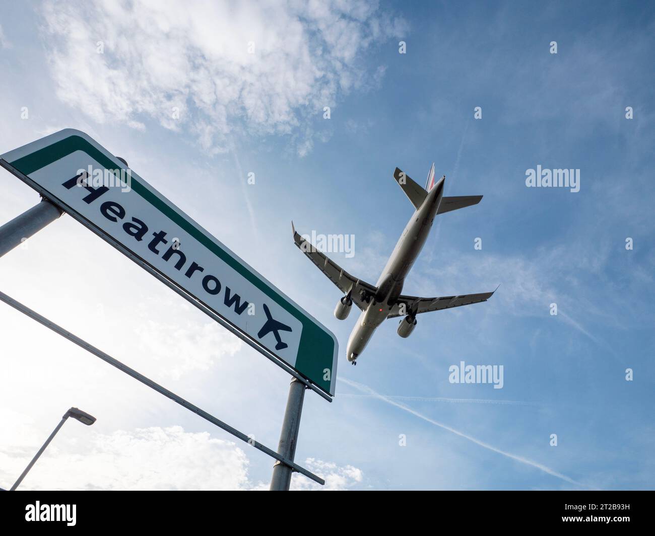 London Heathrow Airport Hounslow, road sign for Heathrow airport with ...