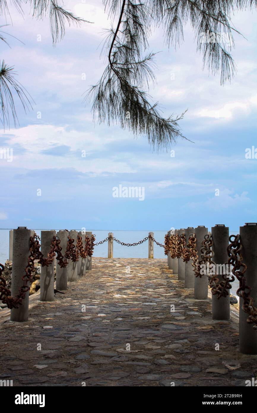 Small dock on the beach in Omoa, Honduras Stock Photo - Alamy