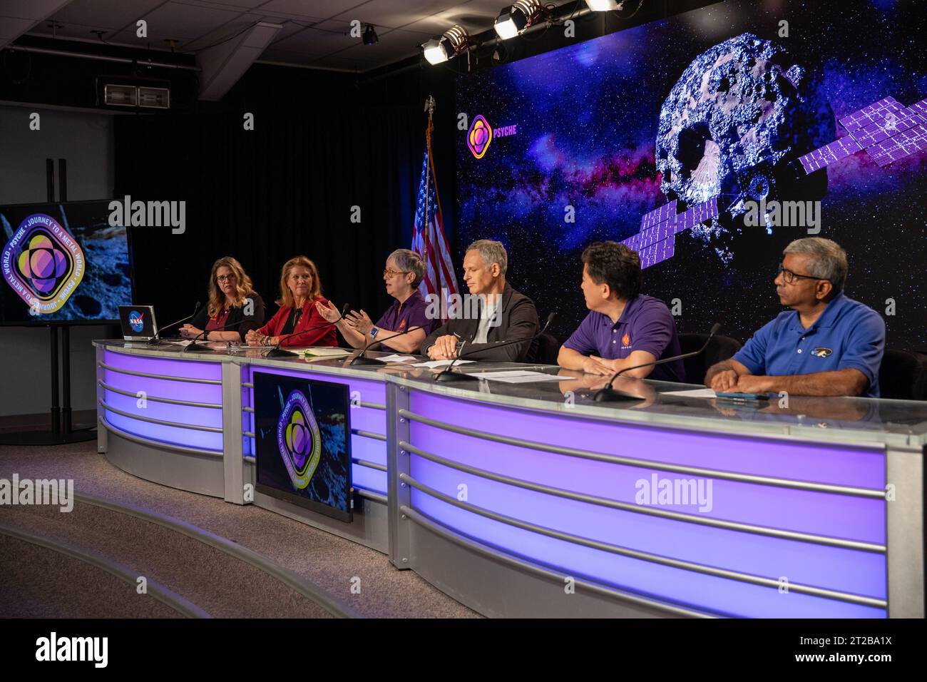 Deputy director planetary science division hi-res stock photography and ...