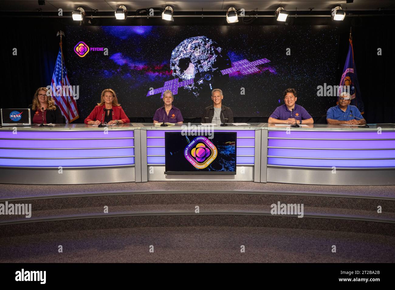 Deputy director planetary science division hi-res stock photography and ...