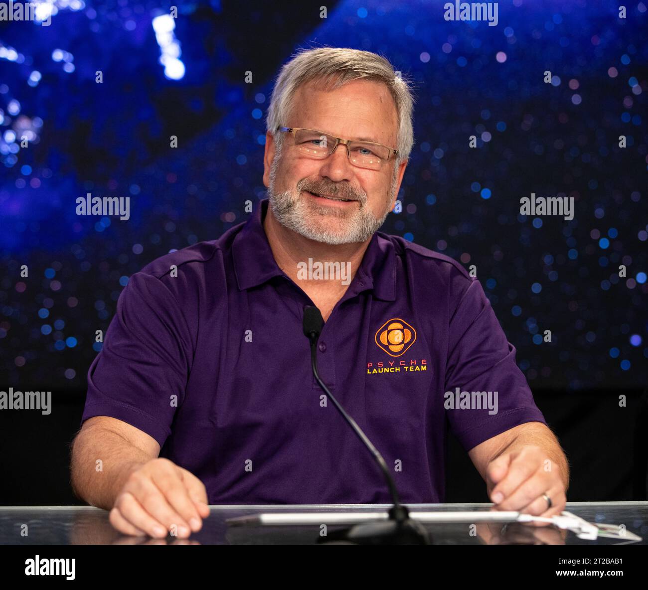 Falcon heavy liftoff hi-res stock photography and images - Alamy