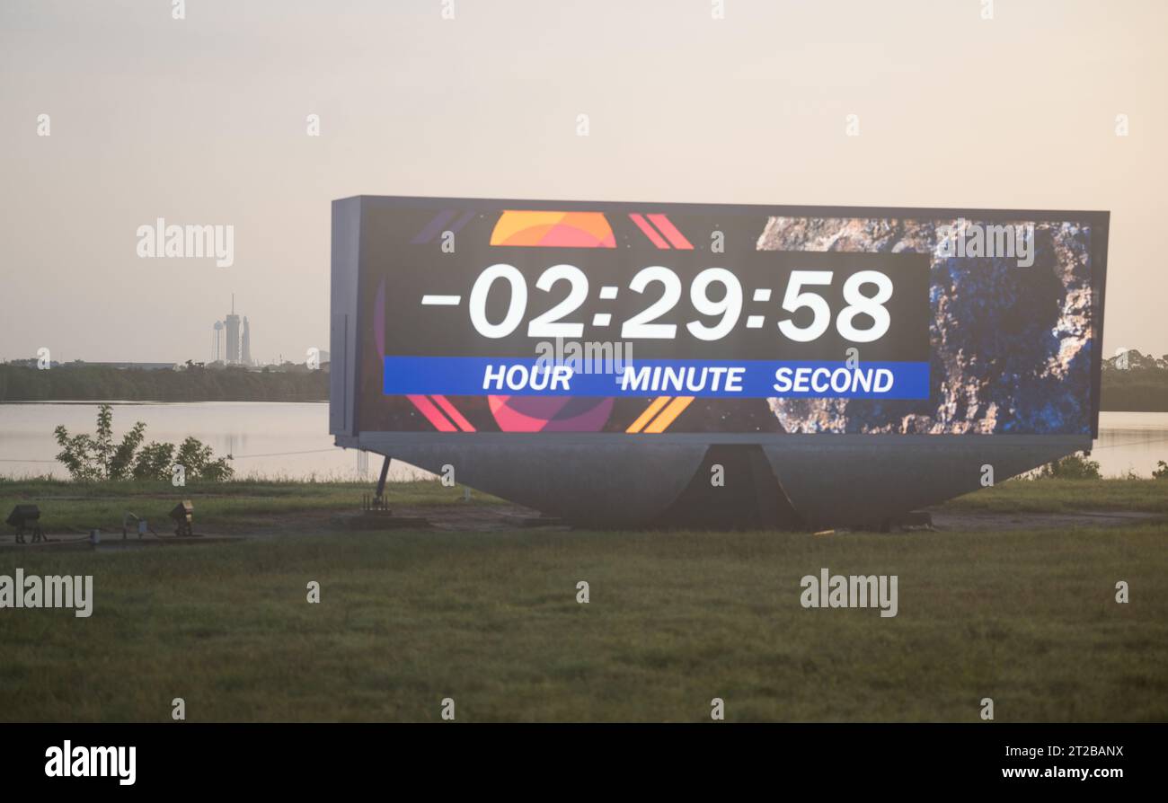 Launch countdown clock hi-res stock photography and images - Alamy