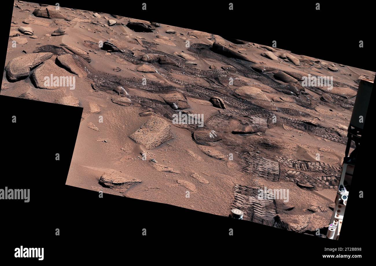 . Curiosity's Climb Attempt Leaves Tracks. NASA's Curiosity Mars rover ...