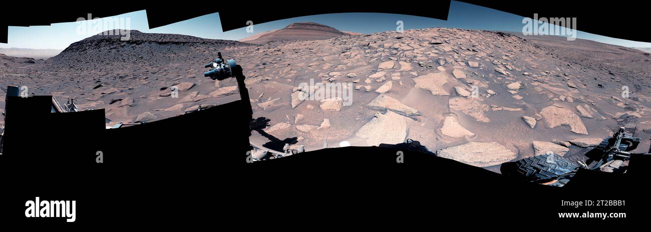 . Curiosity's View up a Challenging Slope. NASA's Curiosity captured ...