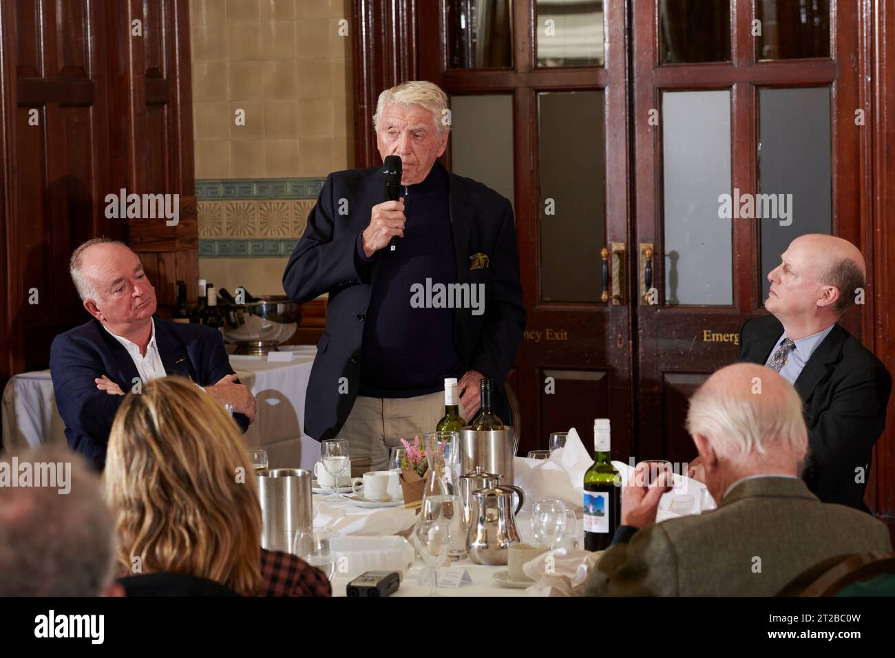 Don mccullin documentary photographer photo hi-res stock photography ...