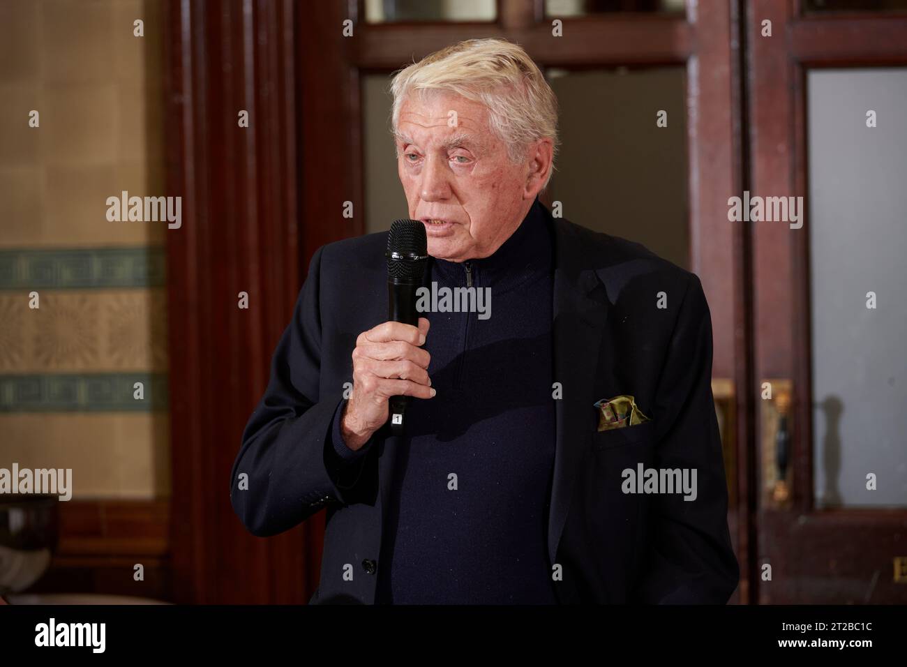 Don mccullin portrait hi-res stock photography and images - Alamy