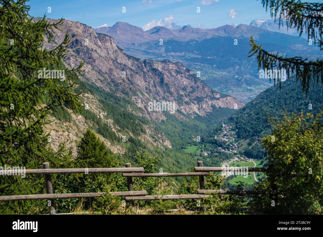 Val de rheme hi-res stock photography and images - Alamy