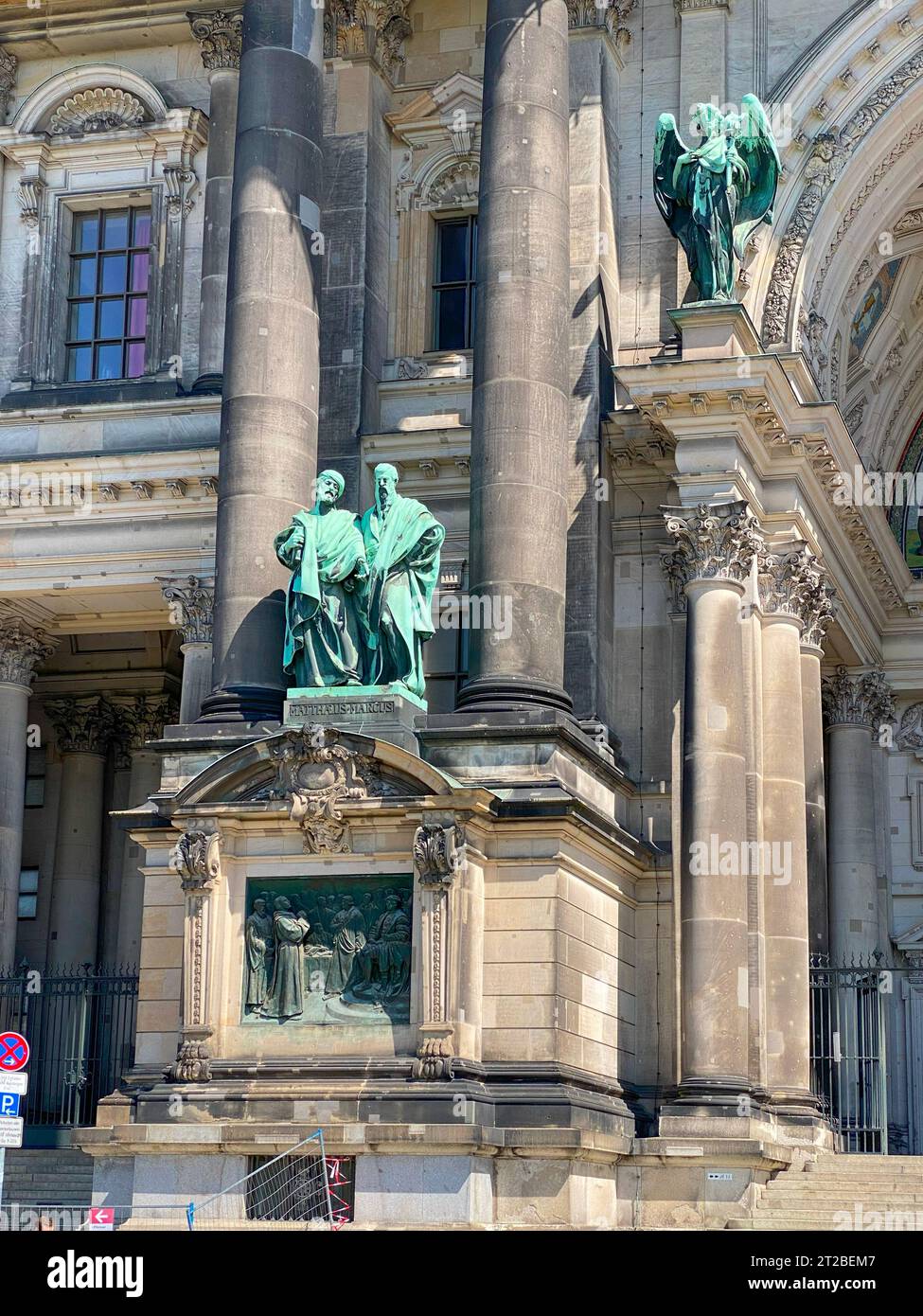 Copper statues of Disciples Matthew and Mark designed by Gerhard ...