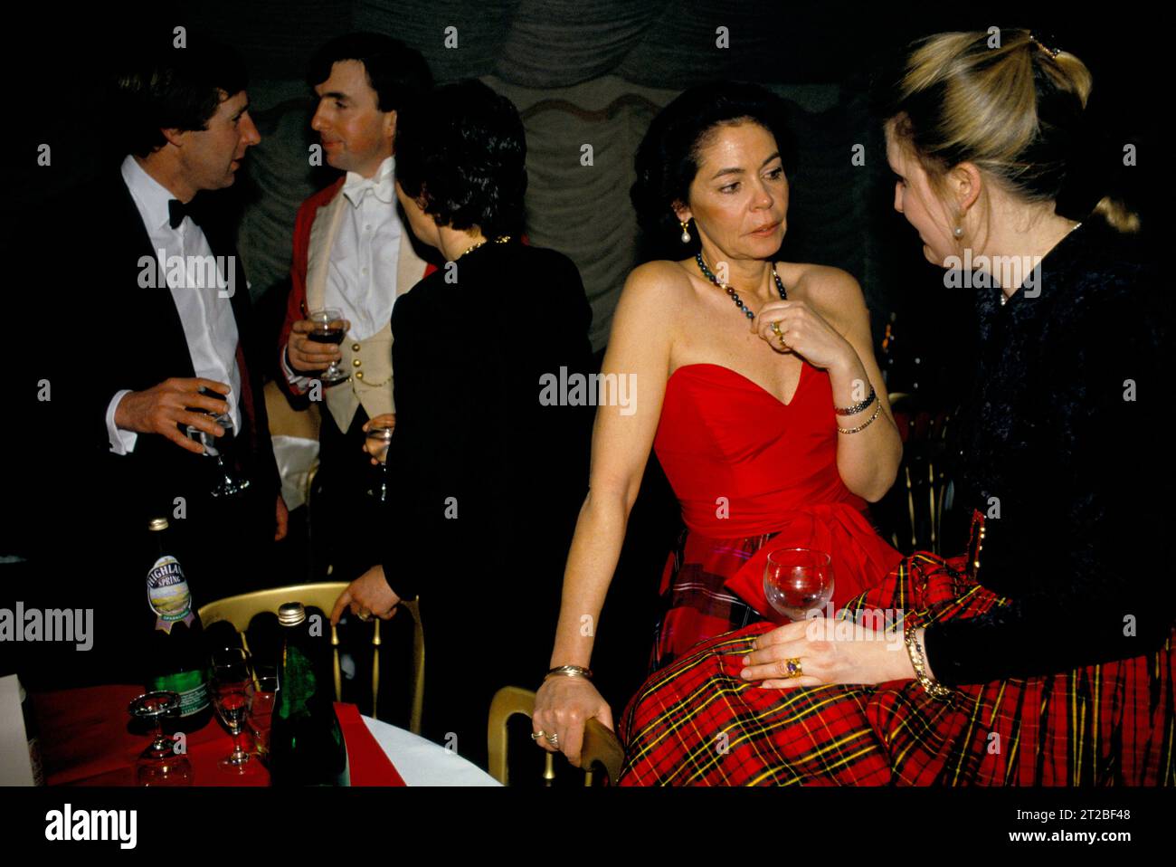 Middle aged women 1980s uk hi-res stock photography and images - Alamy