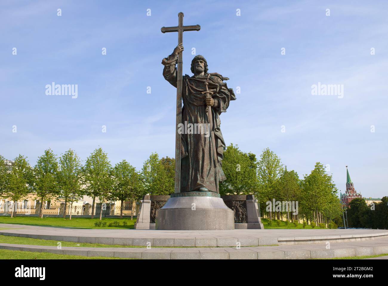 Vladimir monument 2018 moscow hi-res stock photography and images - Alamy