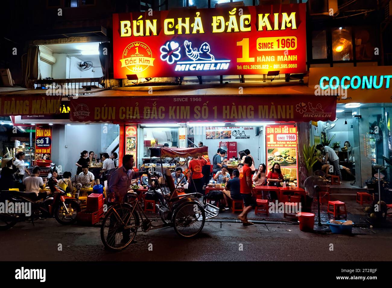 Bun cha at the famed Bun Cha Dac Kim restaurant, Hanoi, Vietnam Stock Photo - Alamy