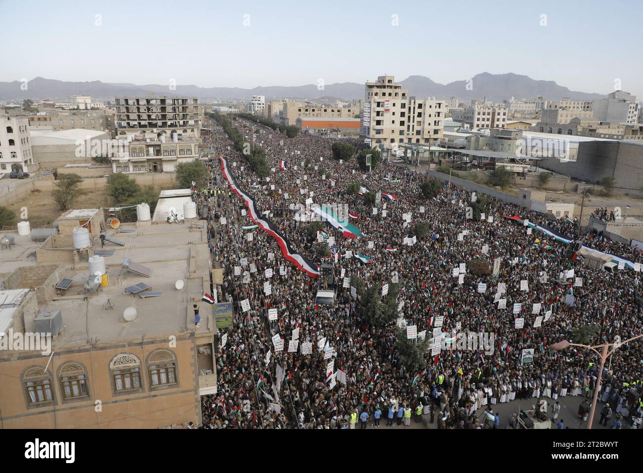 Sanaa, Yemen. 18th Oct, 2023. Houthi supporters gather during a rally ...