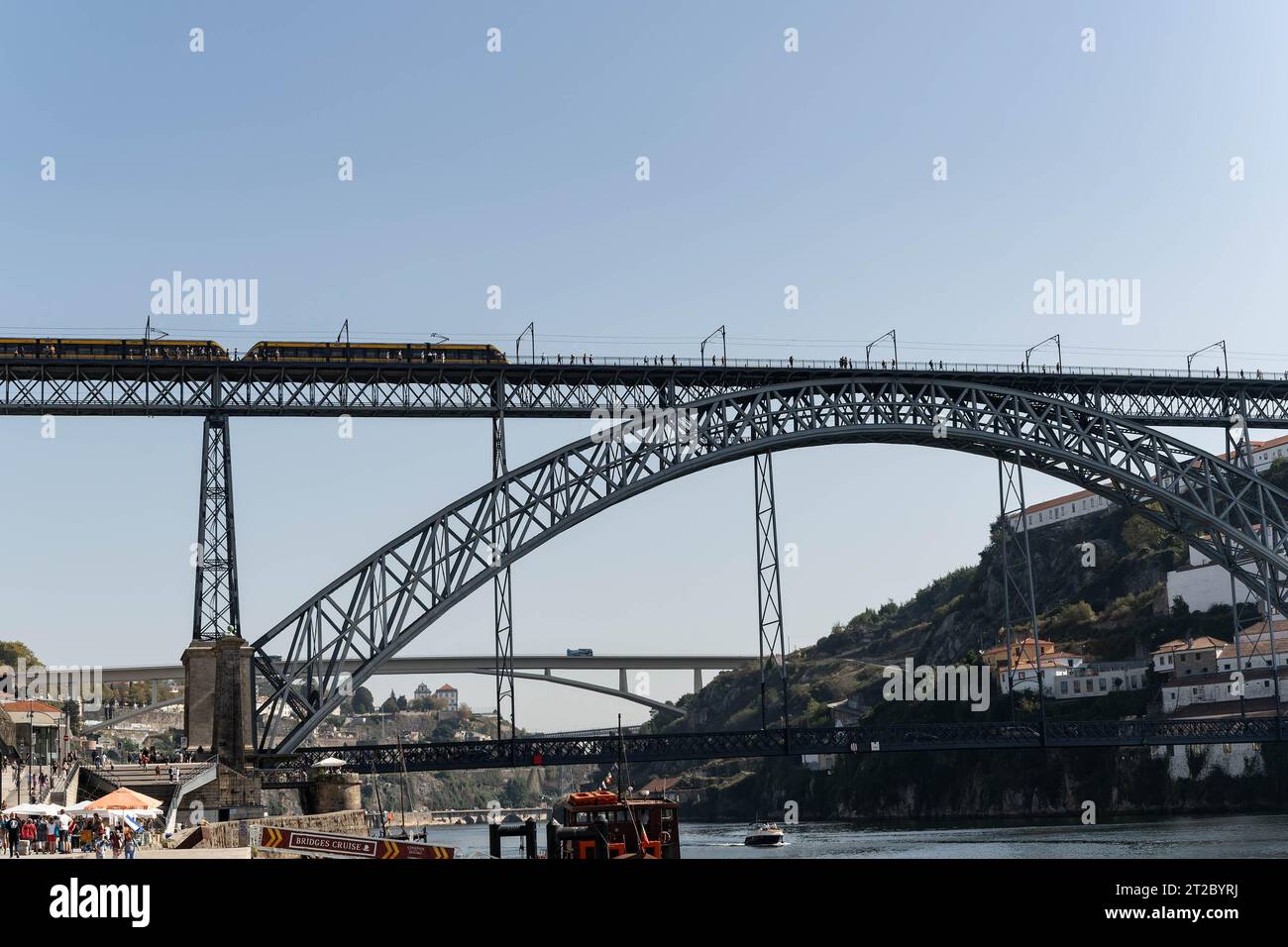 Metro train crossing douro hi-res stock photography and images - Alamy