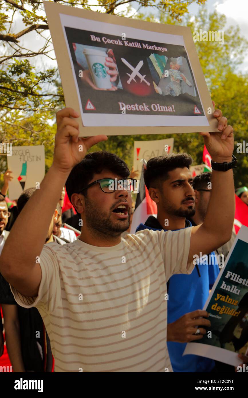 October 18, 2023: Gaziantep, Turkiye. 18 October 2023. A pro-Palestine ...