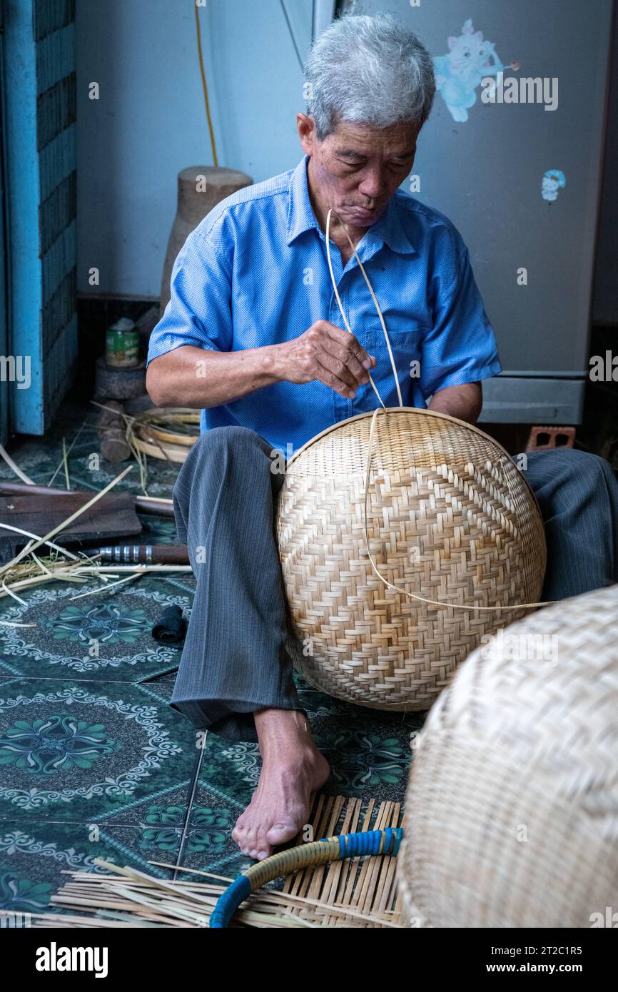Weaving Measuring Basket, Mekong Delta, Vietnam Stock Photo - Alamy