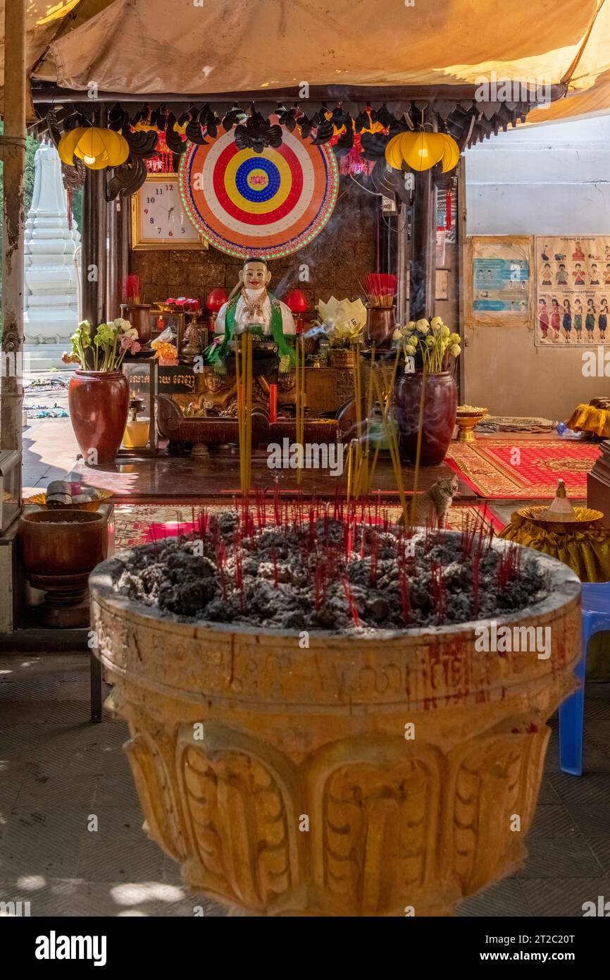 Dau pagoda hi-res stock photography and images - Alamy