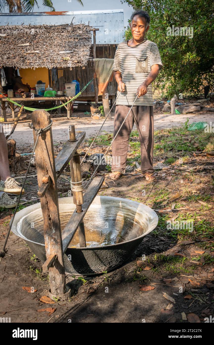 Sugar production process hi-res stock photography and images - Alamy