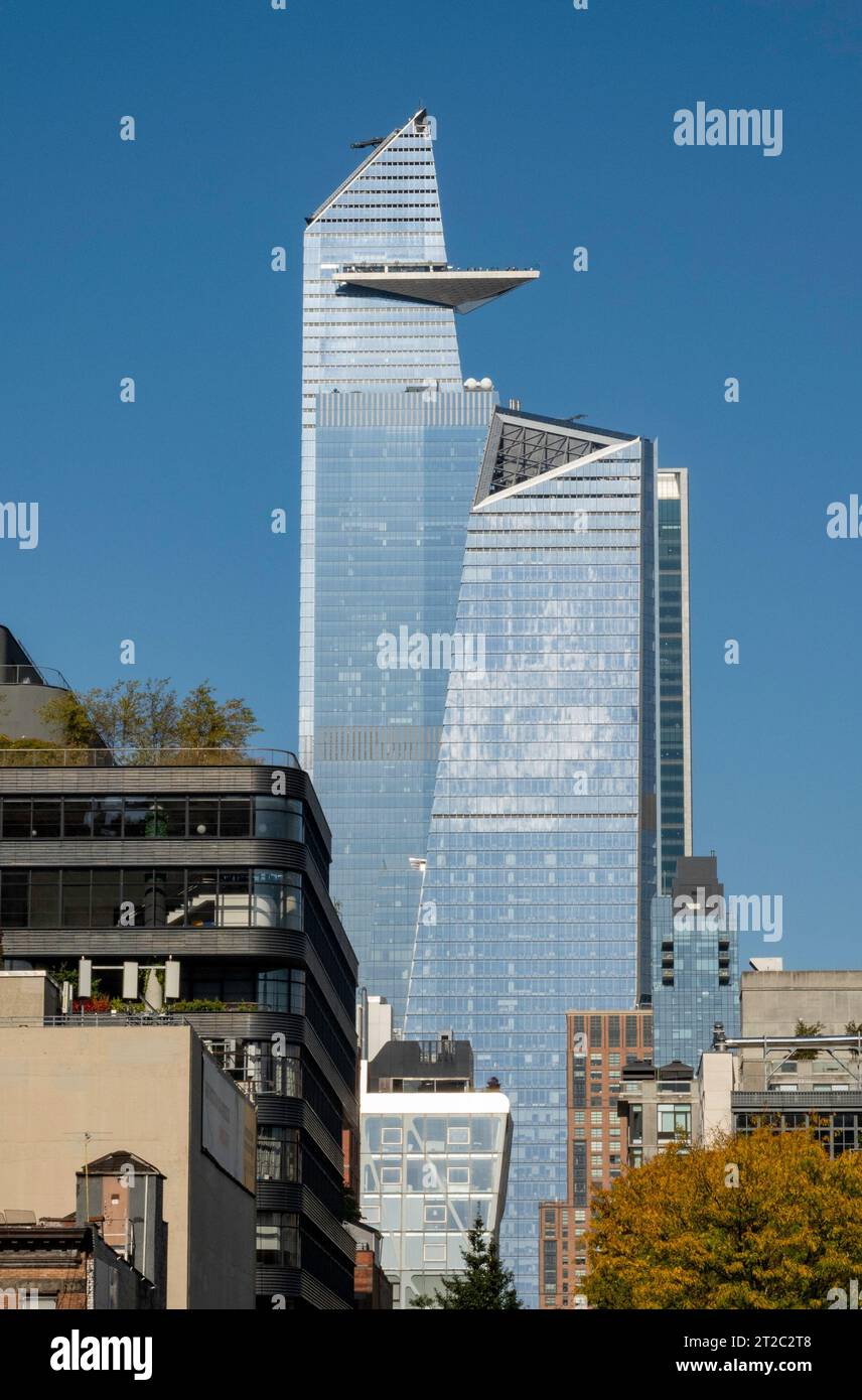 The Edge is a tourist viewing attraction in Hudson Yards, New York City ...