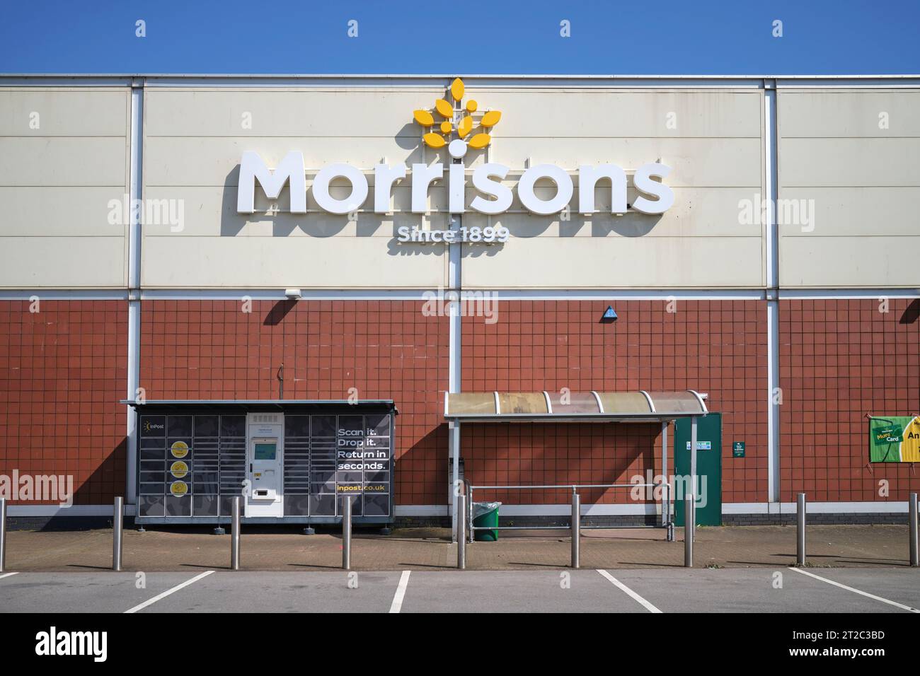 Welsh shop cardiff south wales hi-res stock photography and images - Alamy