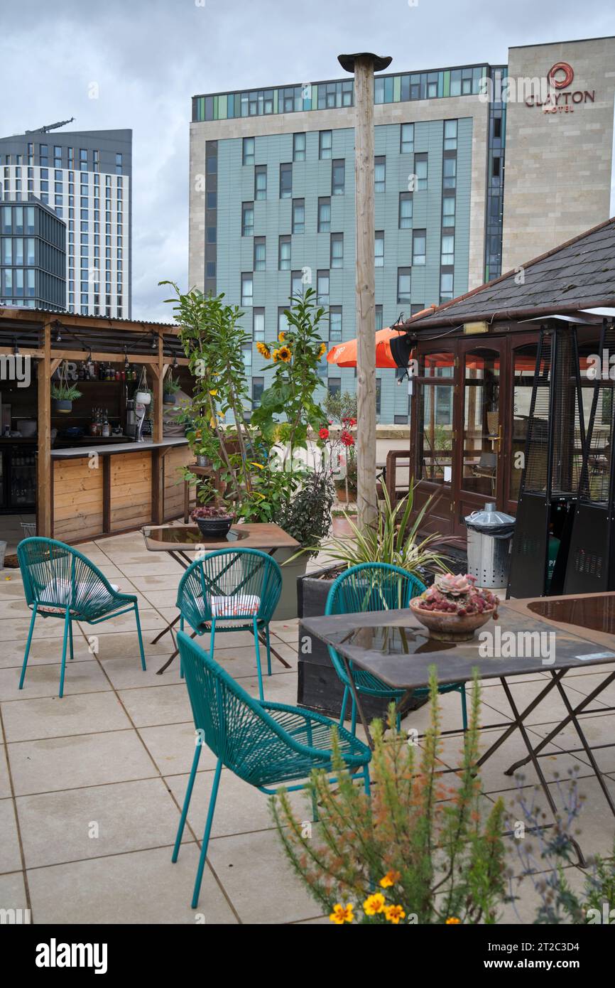 Roof Garden Terrace at Jacobs Antique Centre West Canal Wharf Cardiff ...