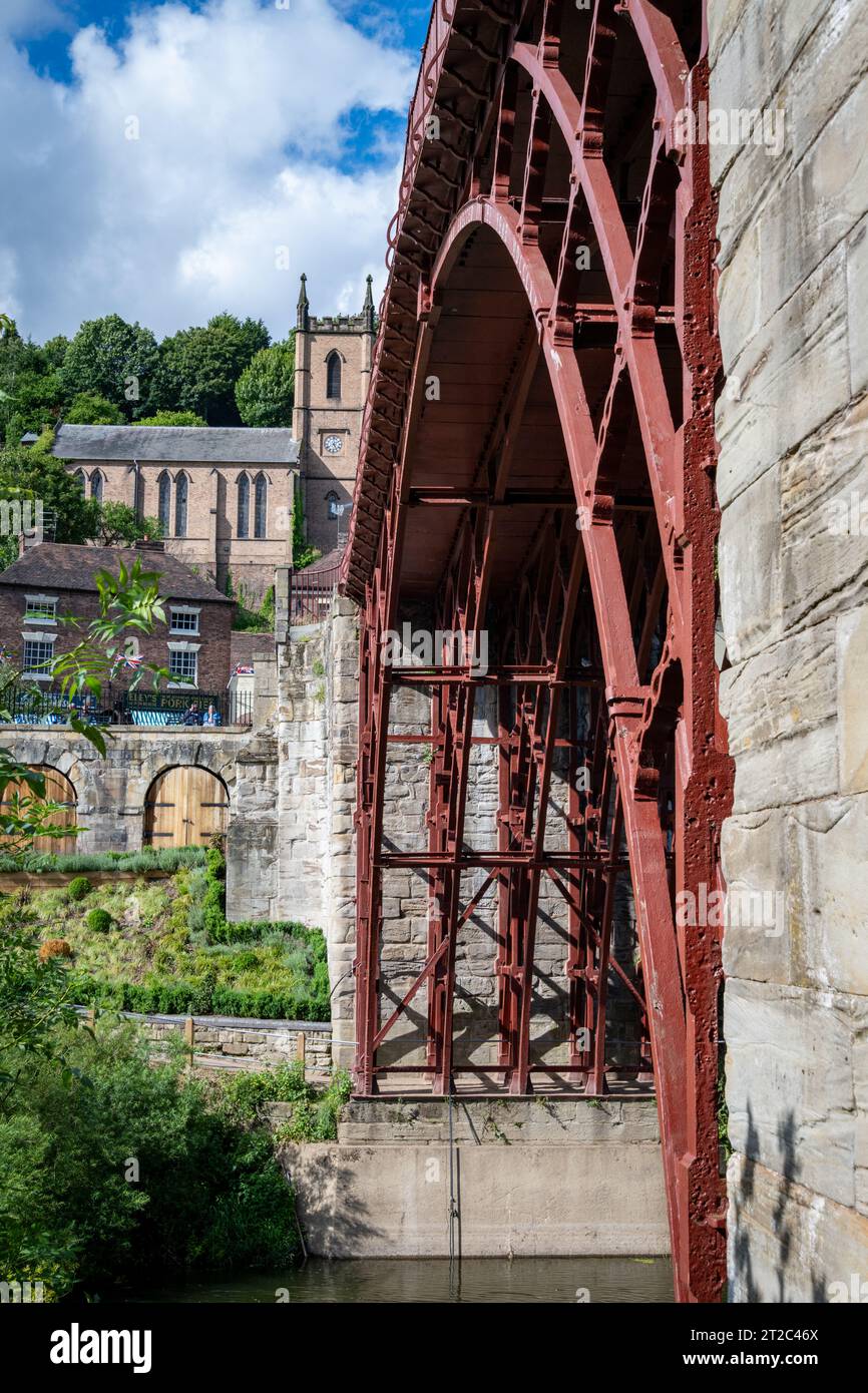 Ironbridge, The First Cast Iron Bridge in the Worl. Shropshire, UK ...