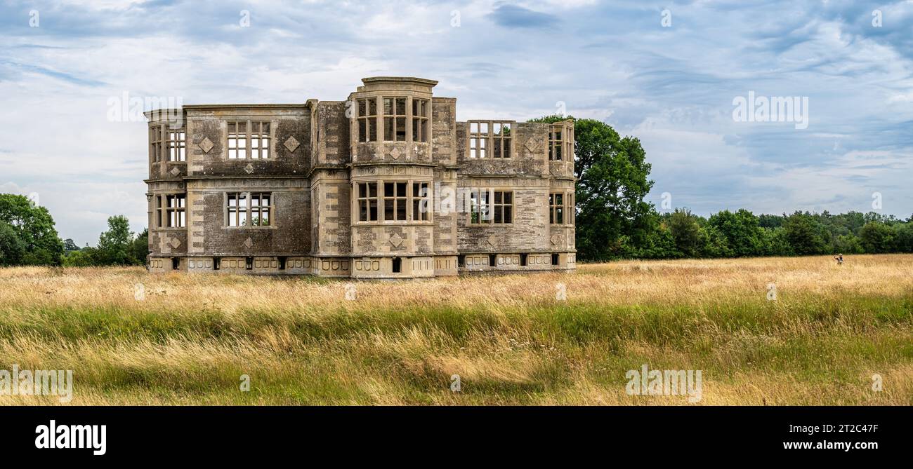 Old mansion 17th century hi-res stock photography and images - Alamy