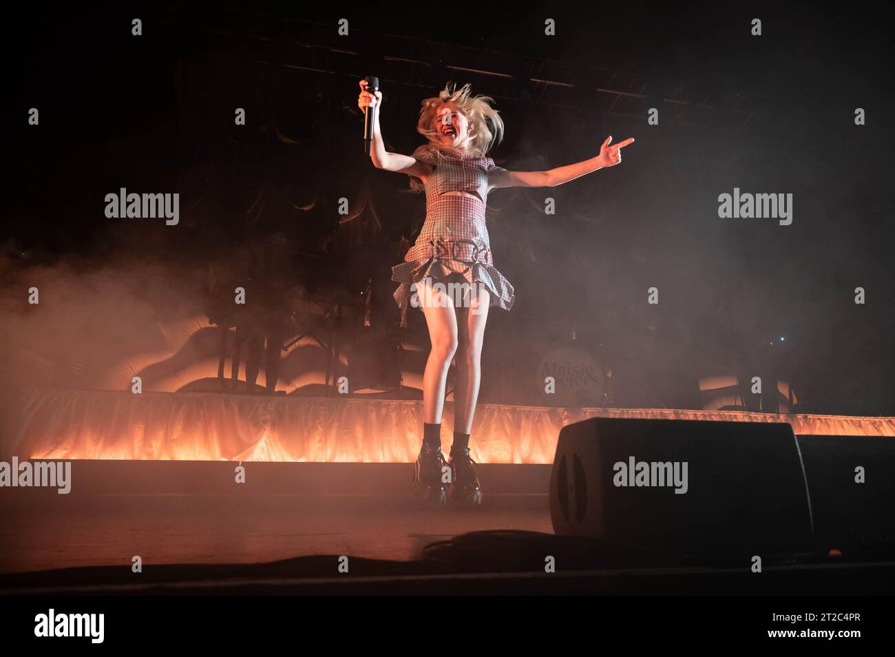 Photographs of Maisie Peters performing at o2 Academy Glasgow on the ...