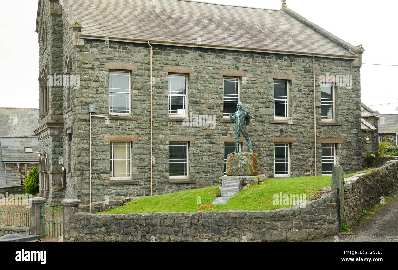 Hedd Wyn (real name Ellis Humphrey Evans) Statue at the Moriah Chapel ...