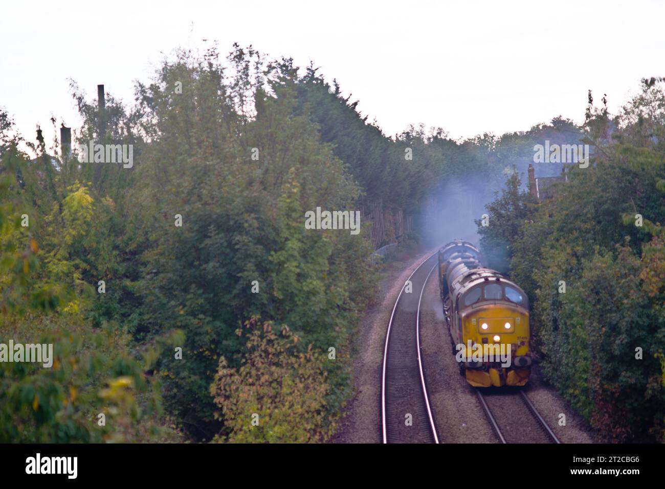 Class 37419 on Rail Head Treatment Train at Crichton Road Bridge, York ...