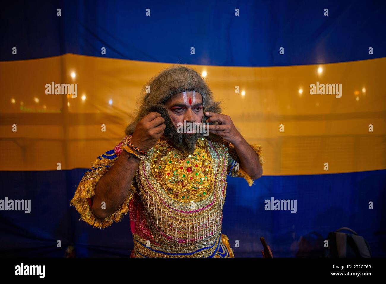 New Delhi, India. 18th Oct, 2023. Artist who is performing the epic ...
