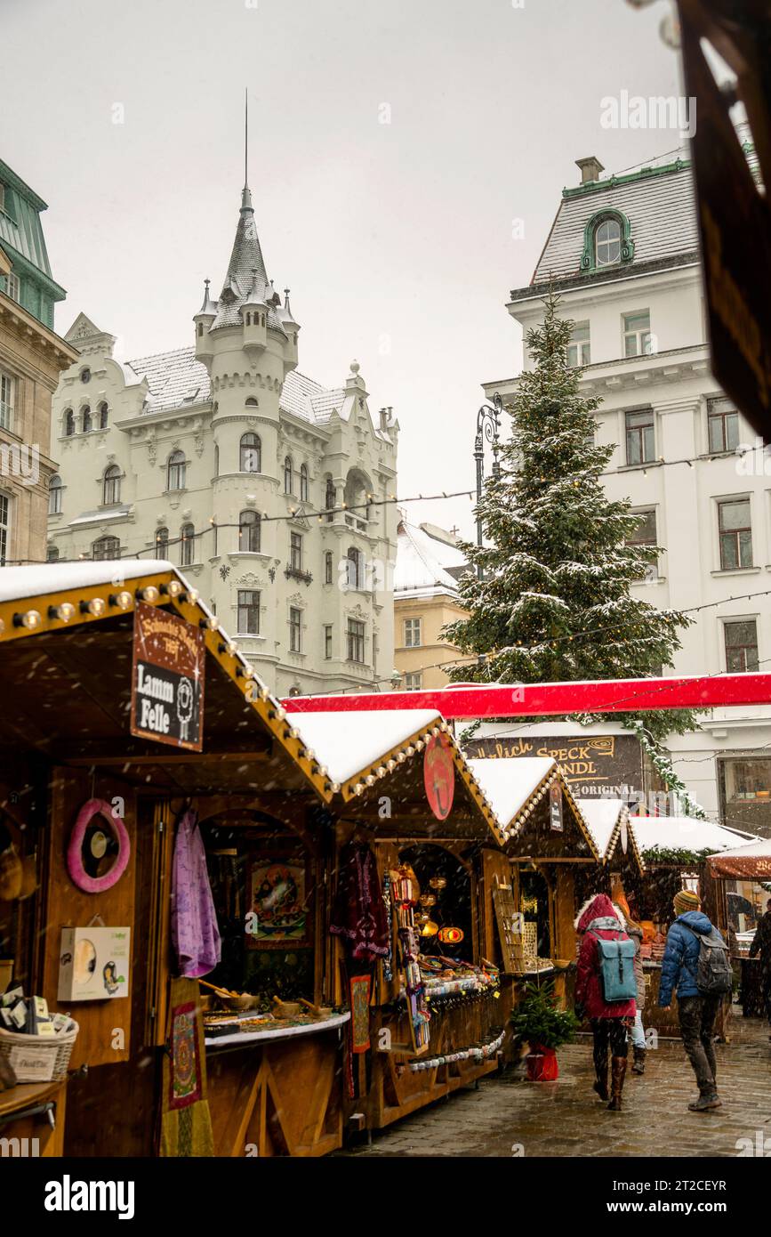 Vienna historicist architecture hi-res stock photography and images - Alamy