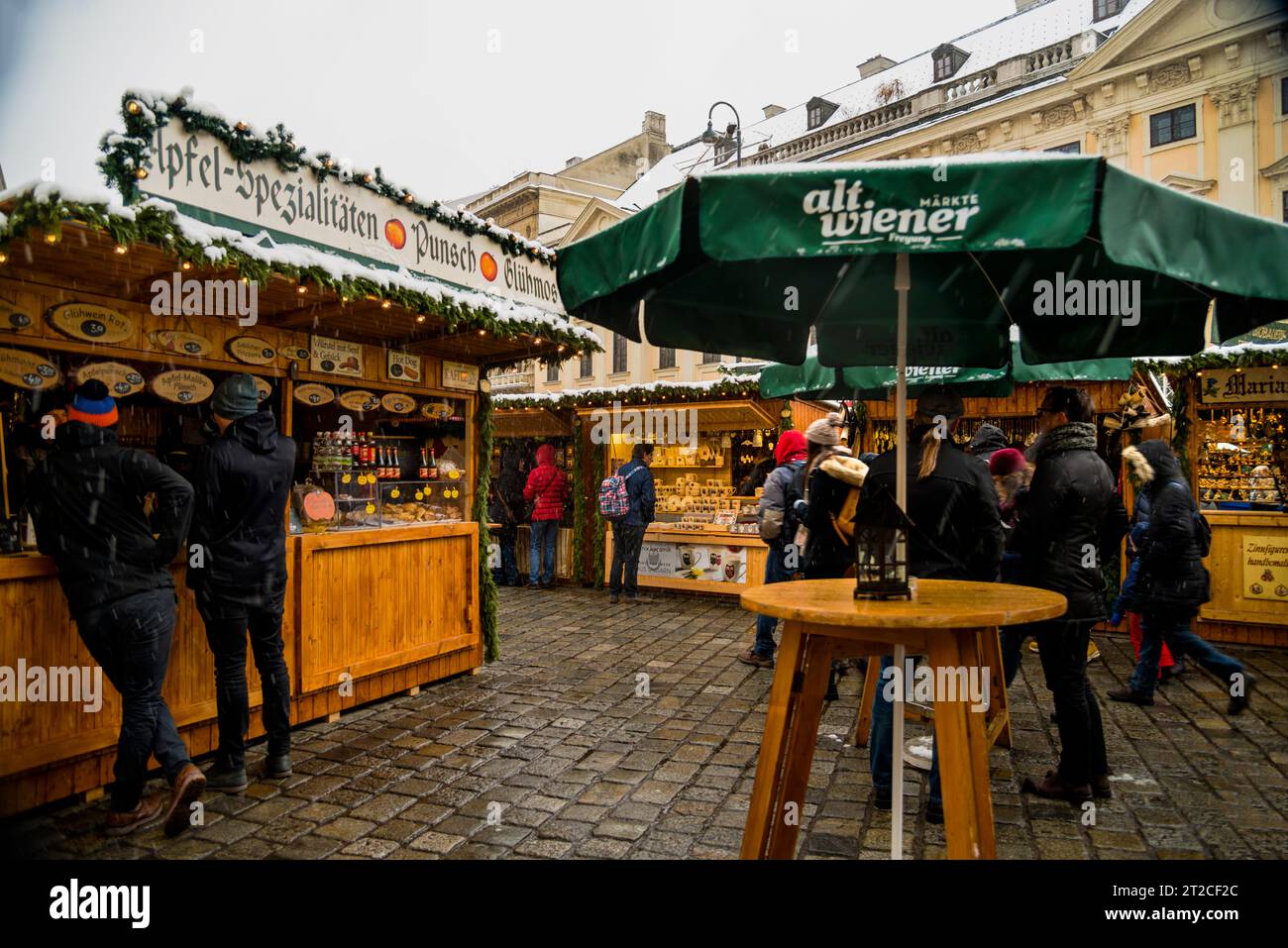 Atlwiener ostermarkt hi-res stock photography and images - Alamy