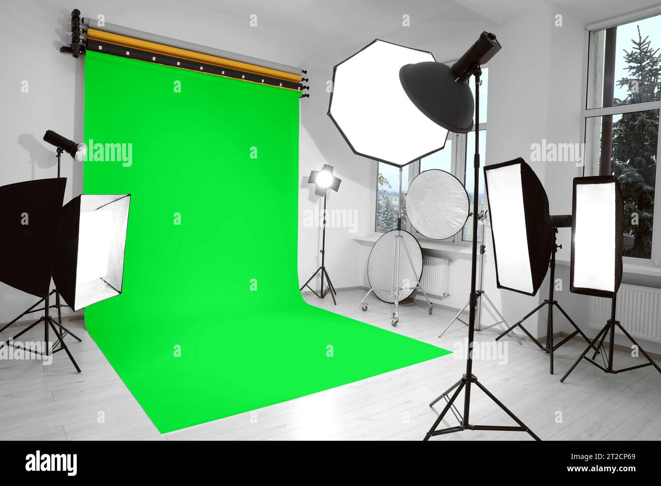 Chroma key compositing. Green backdrop and equipment in studio Stock ...