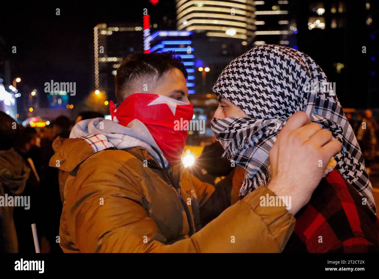 Istanbul, Istanbul, Turkey. 18th Oct, 2023. Hundreds of Turks and ...