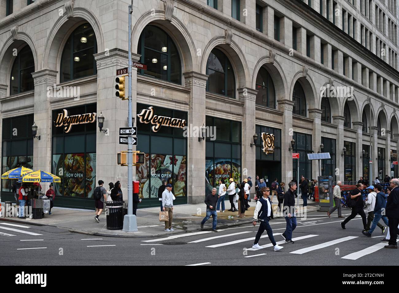 Photo by: NDZ/STAR MAX/IPx 2023 10/18/23 Grand opening of Wegmans first ...