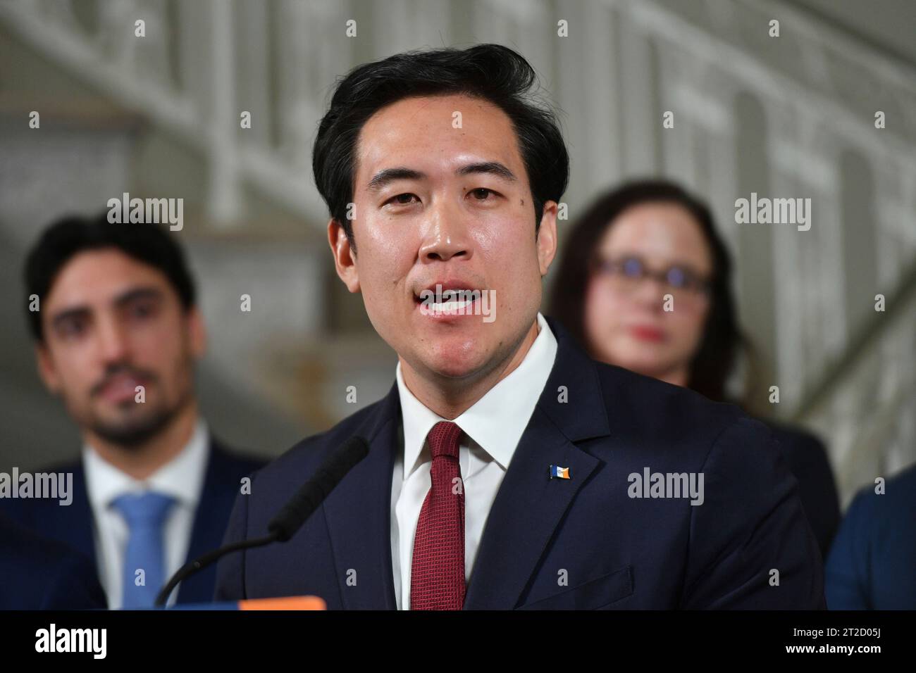 Photo by: NDZ/STAR MAX/IPx 2023 10/18/23 New York City Taxi and ...